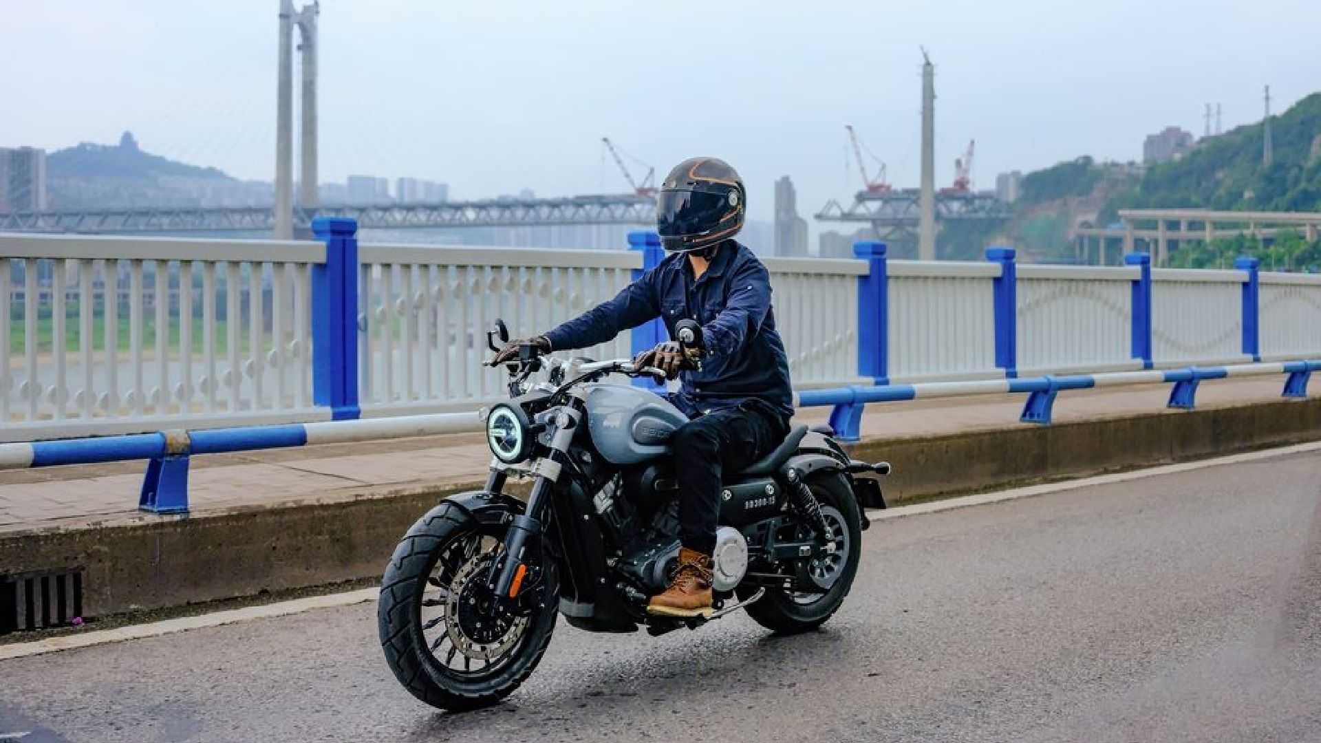 Benda BD300 Sporty in arrivo a maggio: ecco cosa attendersi