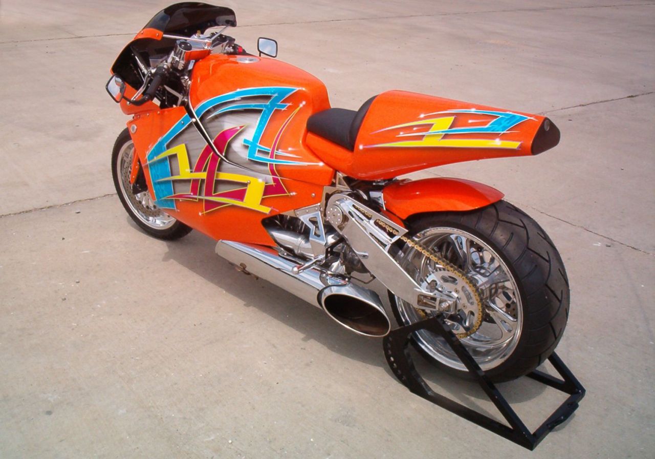 MTT Y2K, la moto che si credeva un jet