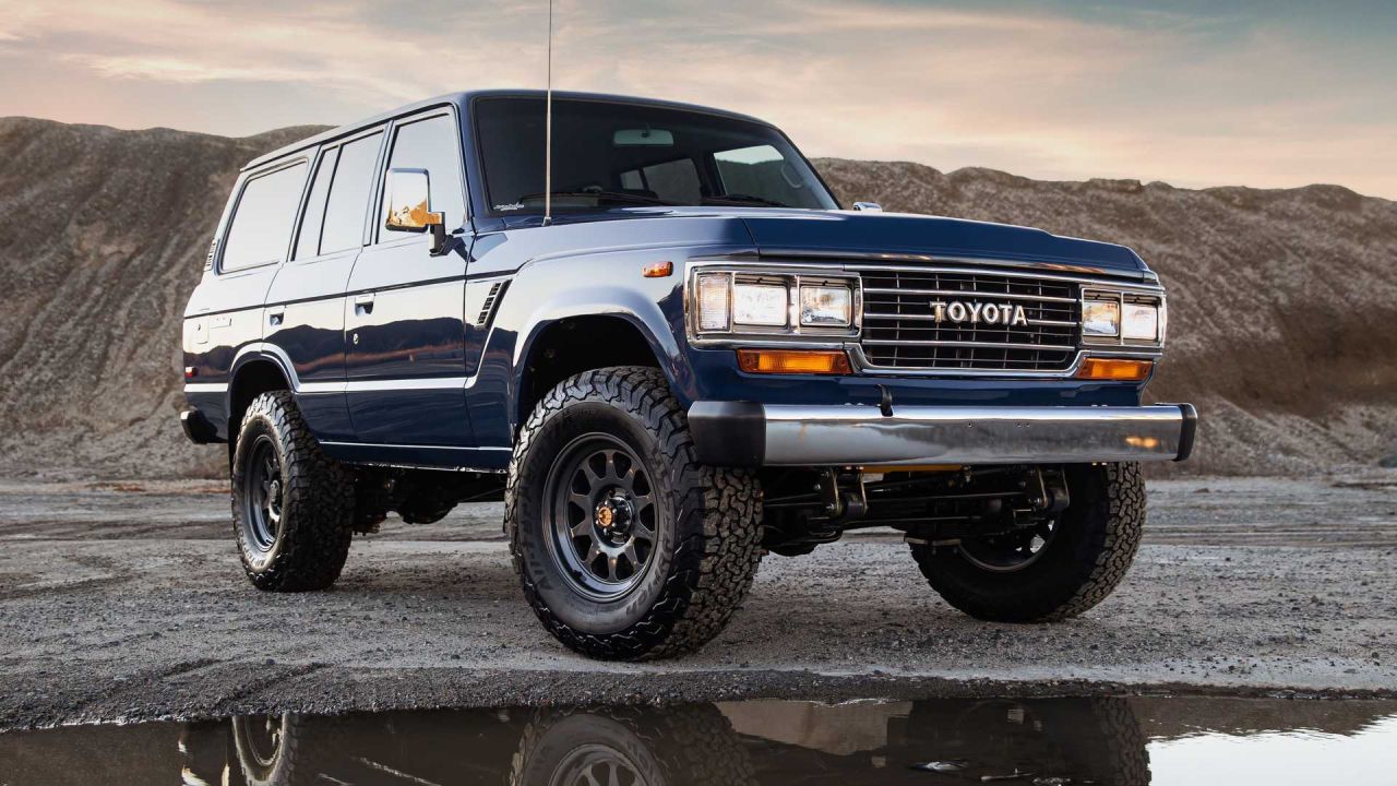 Il restomod di TLC Automotive dona 430 CV alla Toyota Land Cruiser