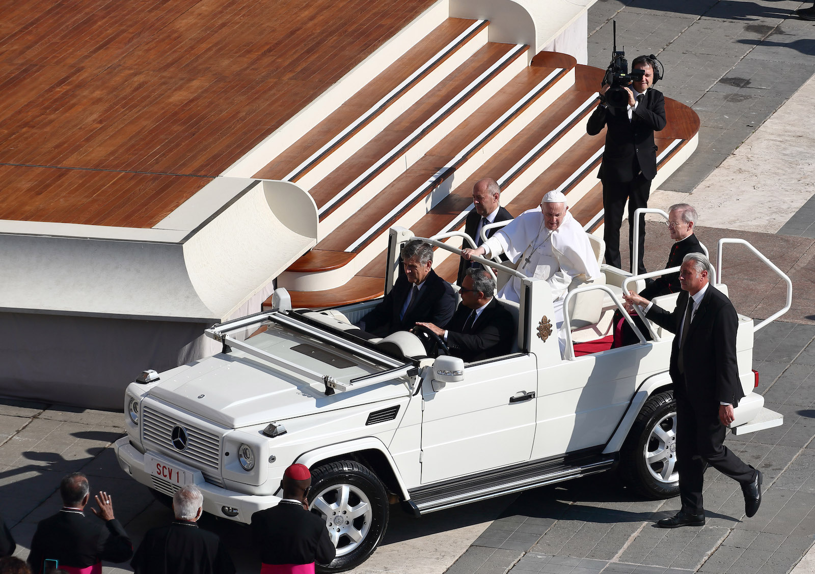 Che auto è la Papamobile?