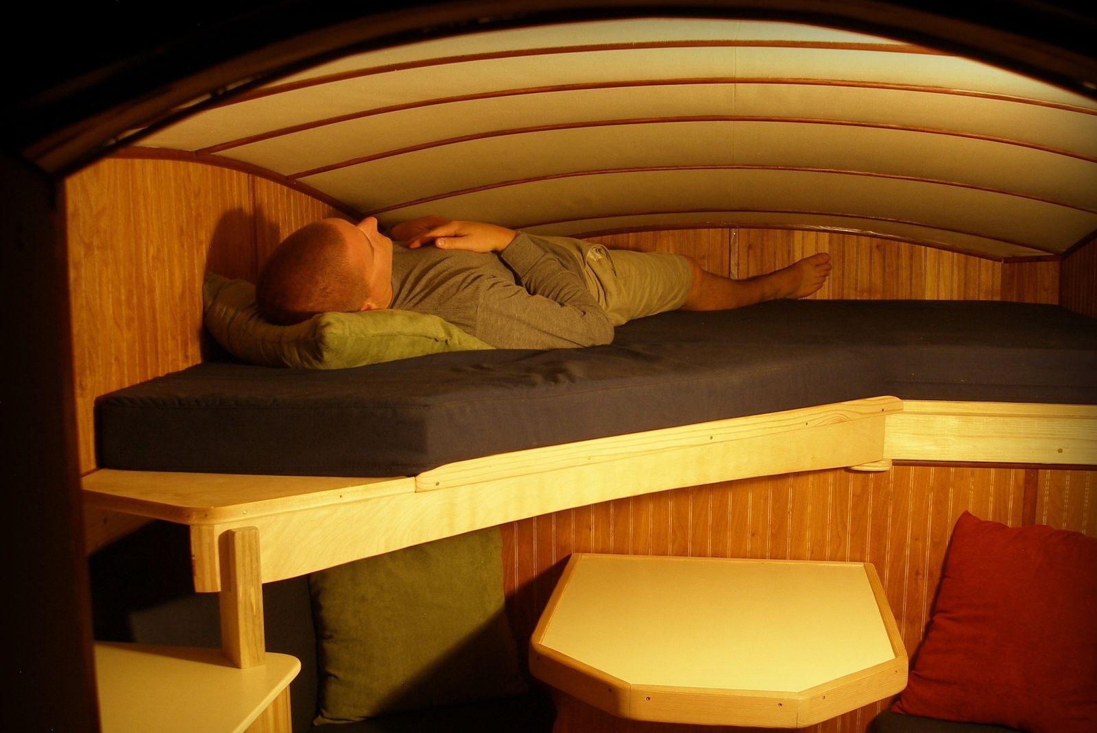 Da pick up a camper in legno con l'Original Cabover