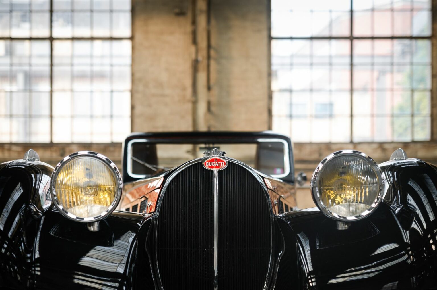 Come nasce un capolavoro: la storia della Bugatti Type 57S Atlante