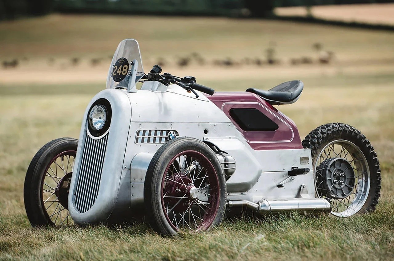 La BMW R100R Mystic è un veicolo a tre ruote personalizzato