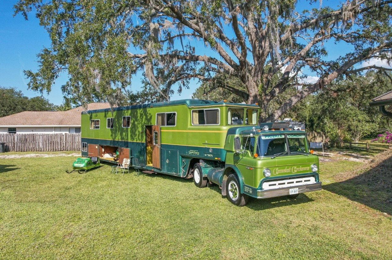La storia dei Ford Camelot Cruiser i motorhome più lussuosi degli anni ‘70