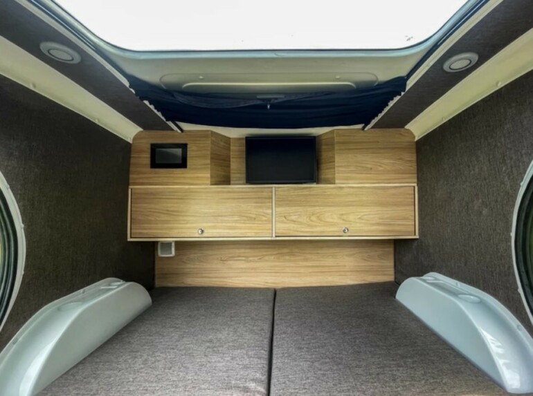 Cub è il mini caravan a goccia di Lion Caravans per i weekend all’aperto