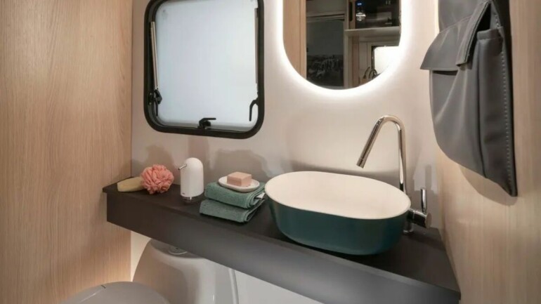 Adria sfrutta soluzioni innovative per la Aviva Lite 360 DK