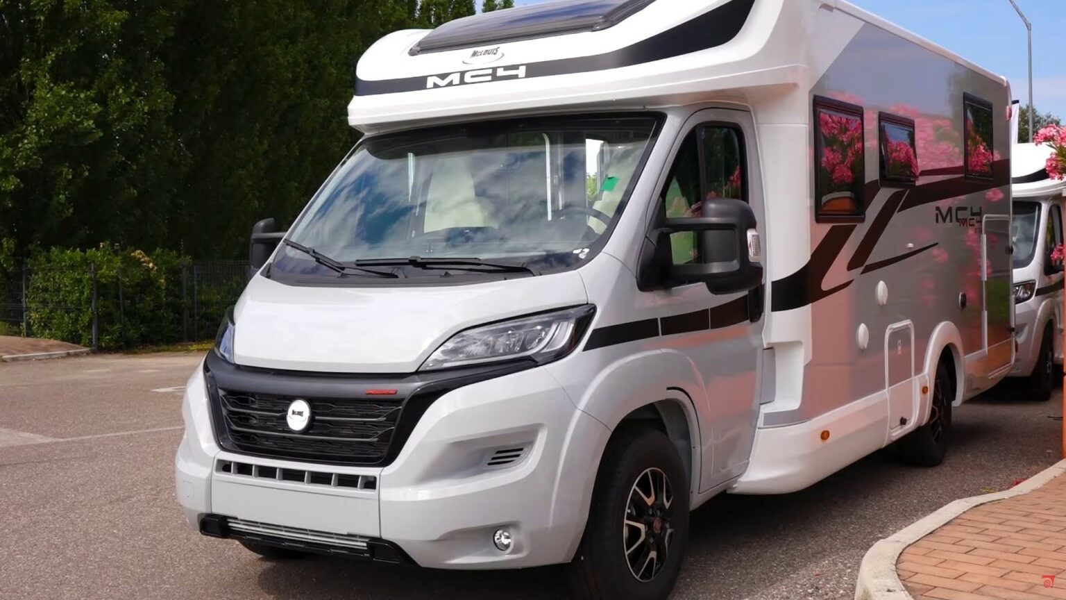 McLouis MC4 373 recensione video