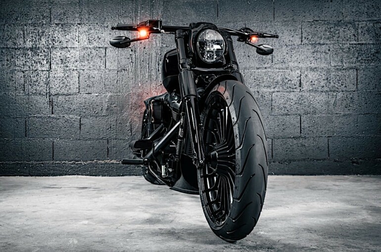 Una Harley-Davidson Breakout custom venduta a un prezzo altissimo